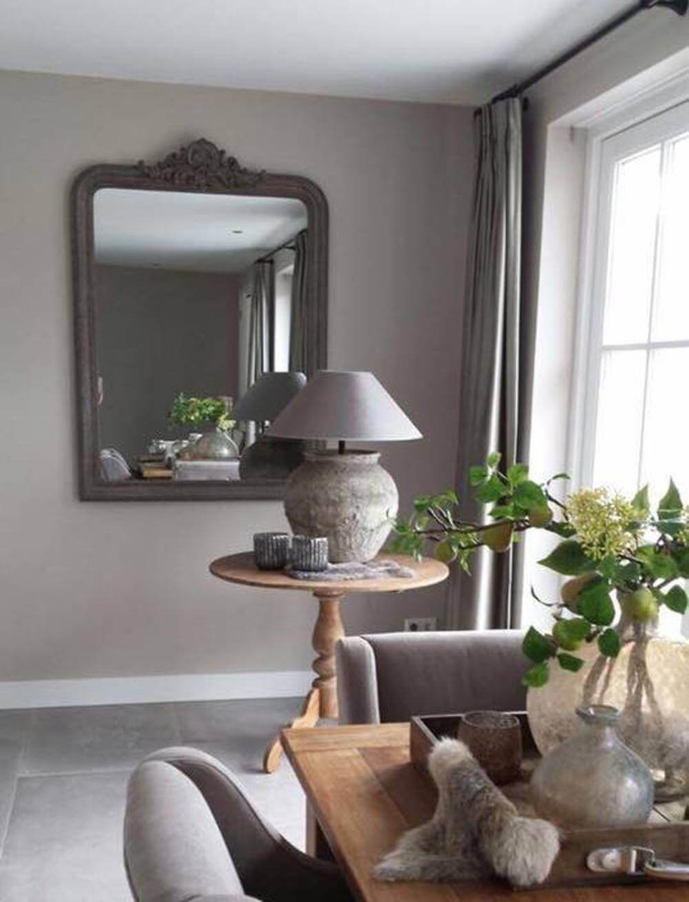 Painting the Past Greige (P19) - Paint-Brush.nl